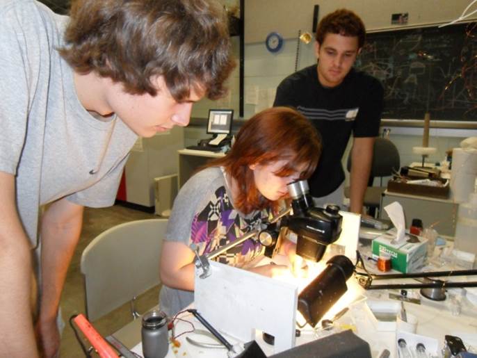 Rutgers Center for Emergent Materials